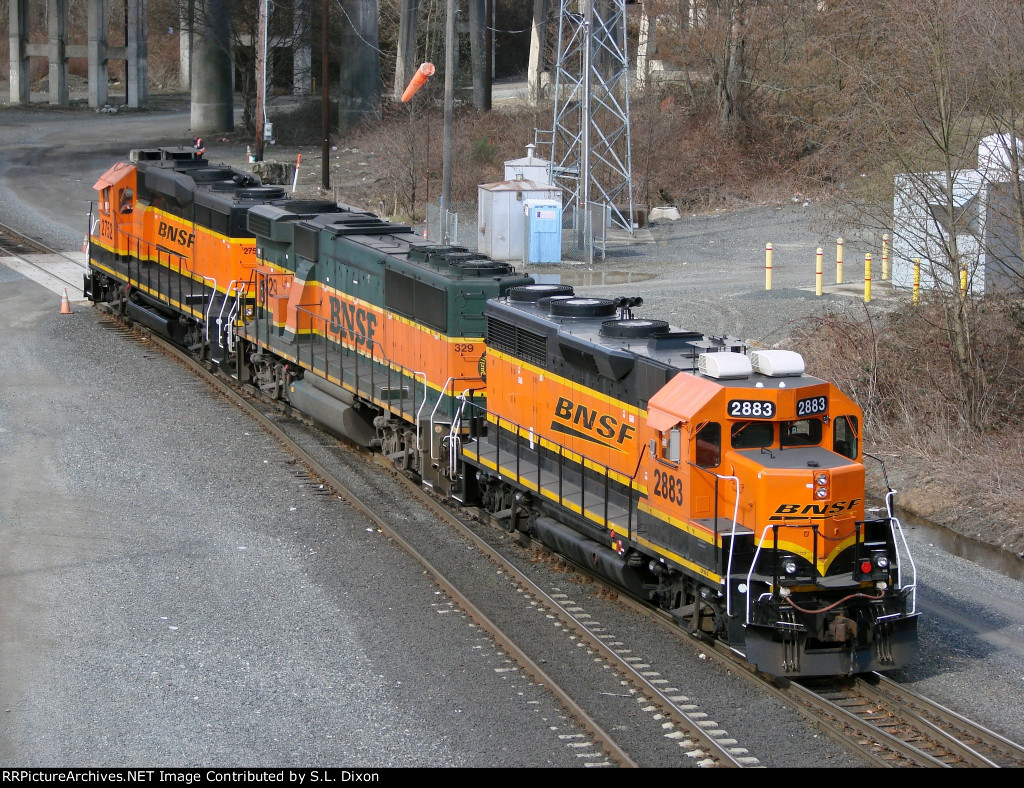 BNSF 2883-329-2752 at Delta